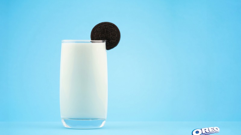 Oreo - Milk's favorite pampering technique