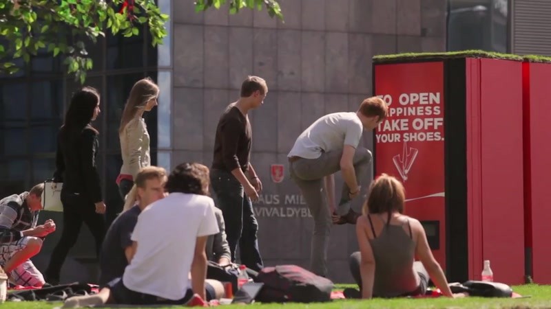 Coca Cola - Coca-Cola Creates Park: Roll Out Happiness